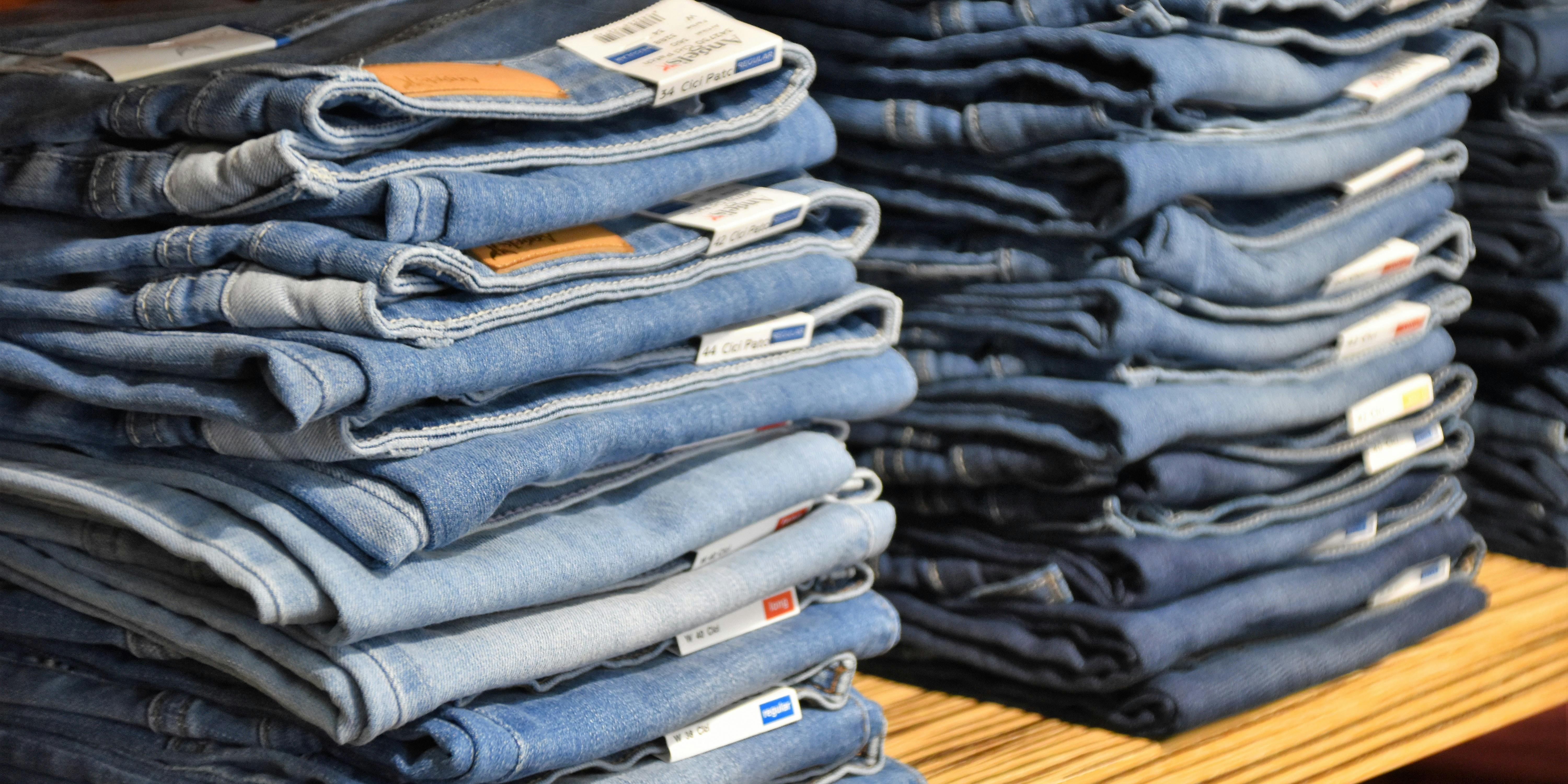 Apparel Business Names + Free Logos