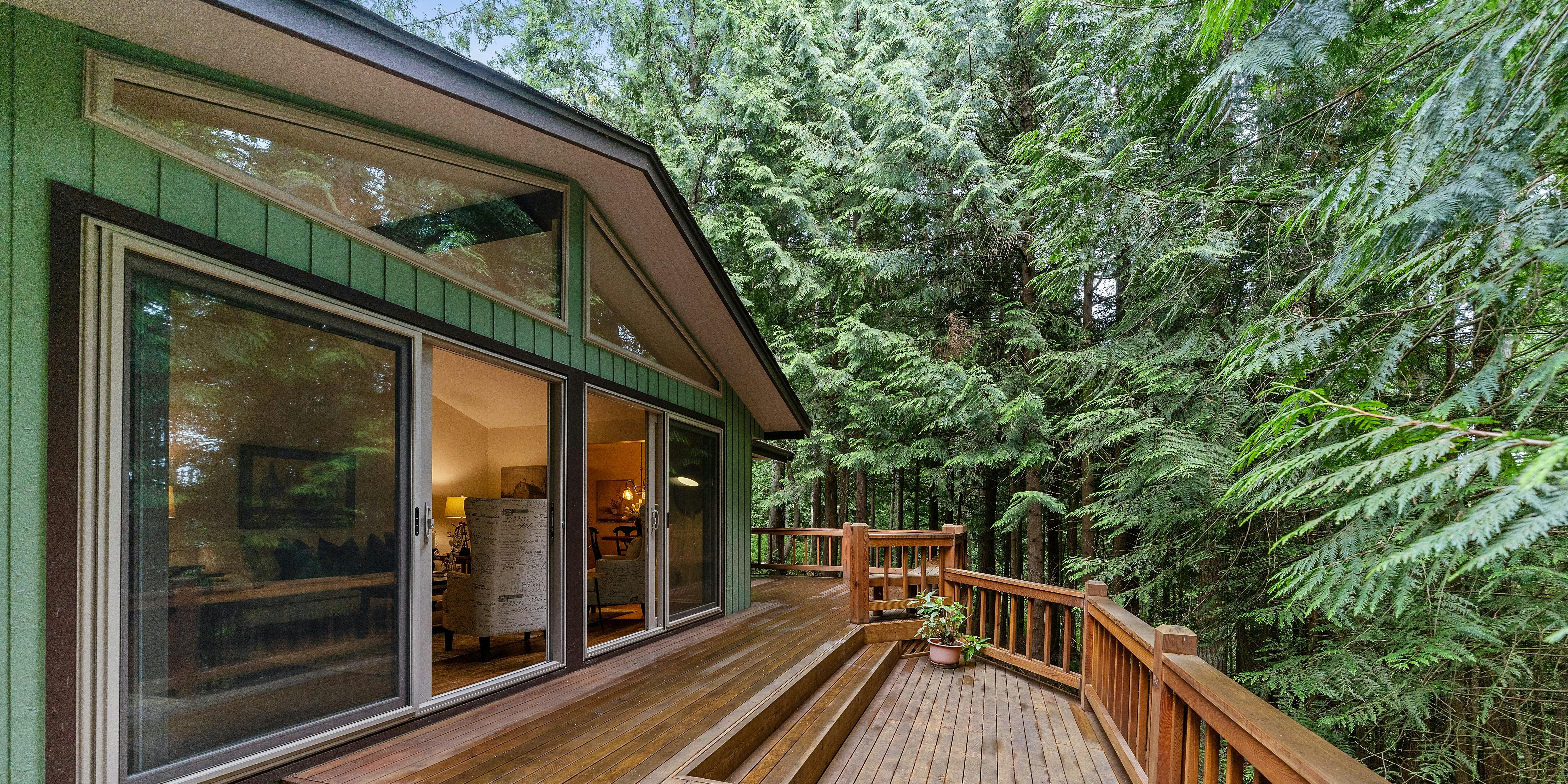 Deck & Railing Business Names + Free Logos