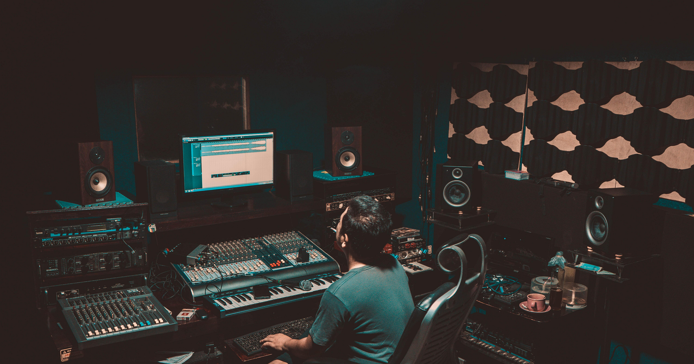 Nombres para disqueras + logos gratis